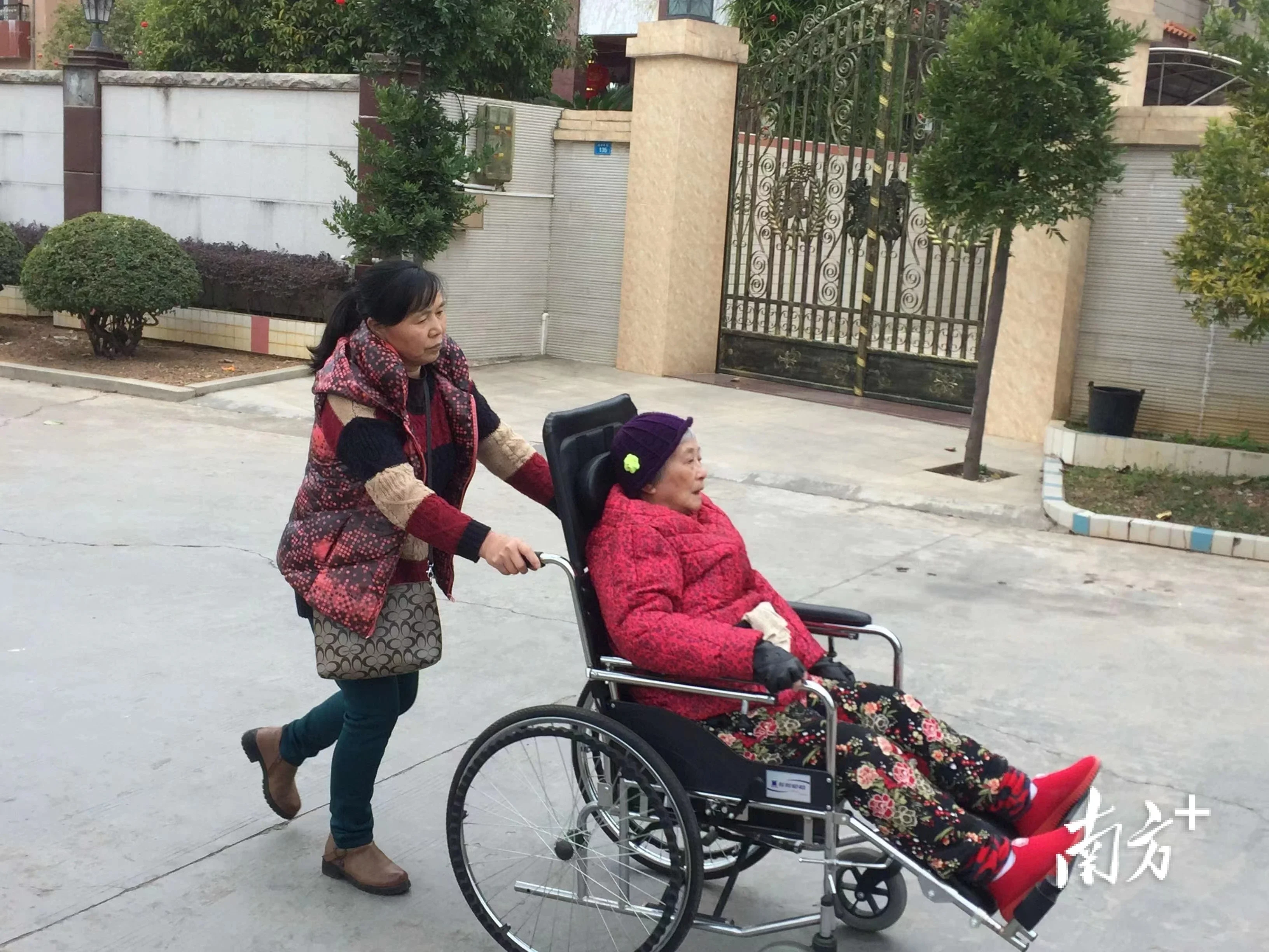 妯娌接力照顾瘫痪婆婆，平远县大柘镇程西村传出一段佳话-房产资讯-房天下